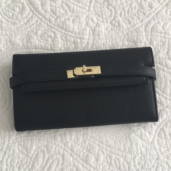 Bags | Black And Gold Wallet Nwot | Poshmark